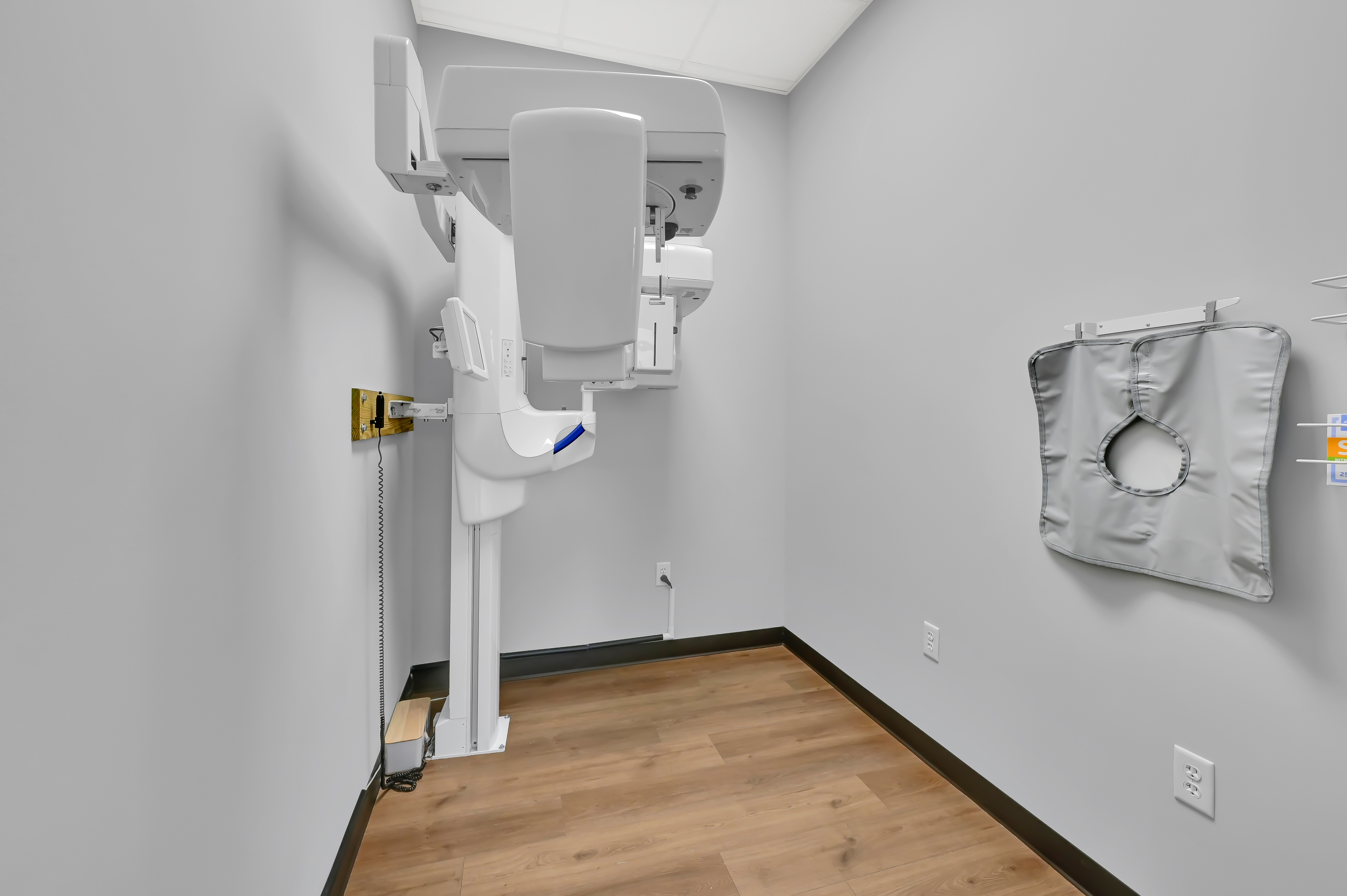 Home | Up Dental of Manvel: Comprehensive dental office